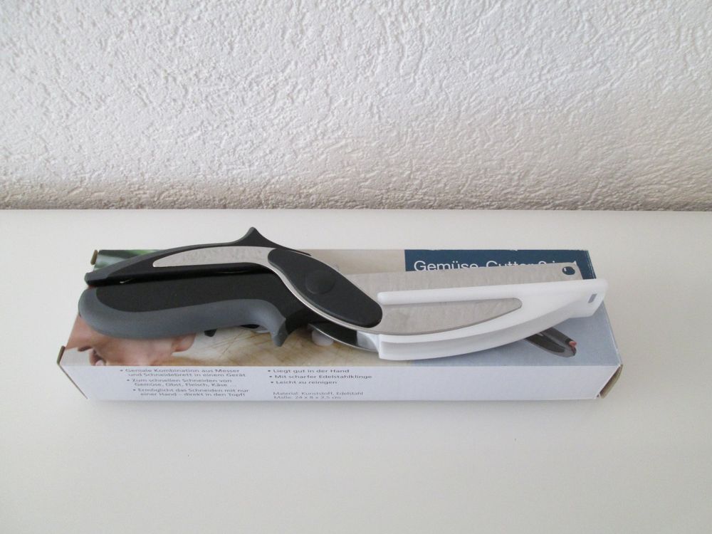 Gemüse-Cutter 2 in1.Messer und Schneidebrett in einem Gerät (Gebraucht ...