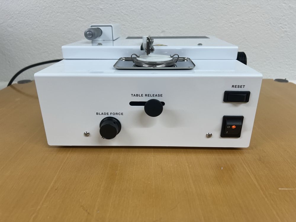 CAVEY LABORATORY ENGINEERING MTC/2E Tissue Chopper (Gebraucht) in Basel ...