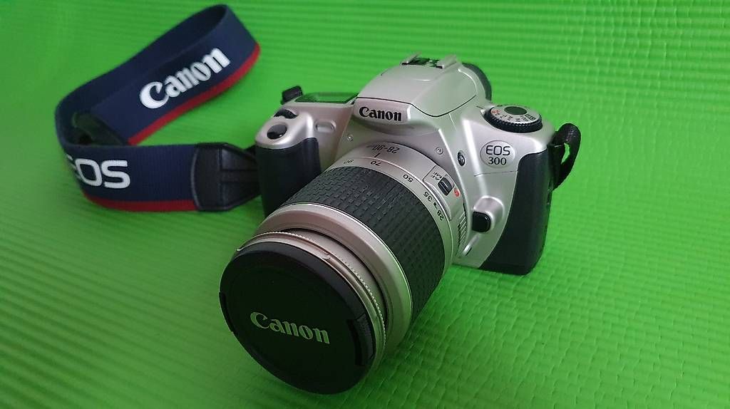 Appareil photo CANON EOS 300 (D'occasion) à Montfaucon pour CHF 40 ...