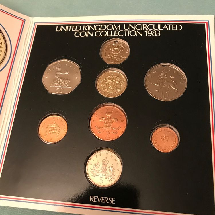 1983 ROYAL MINT UNCIRCULATED COIN SET GOOD CONDITION BEEFEA (Gebraucht) in Altendorf für CHF 15 ...