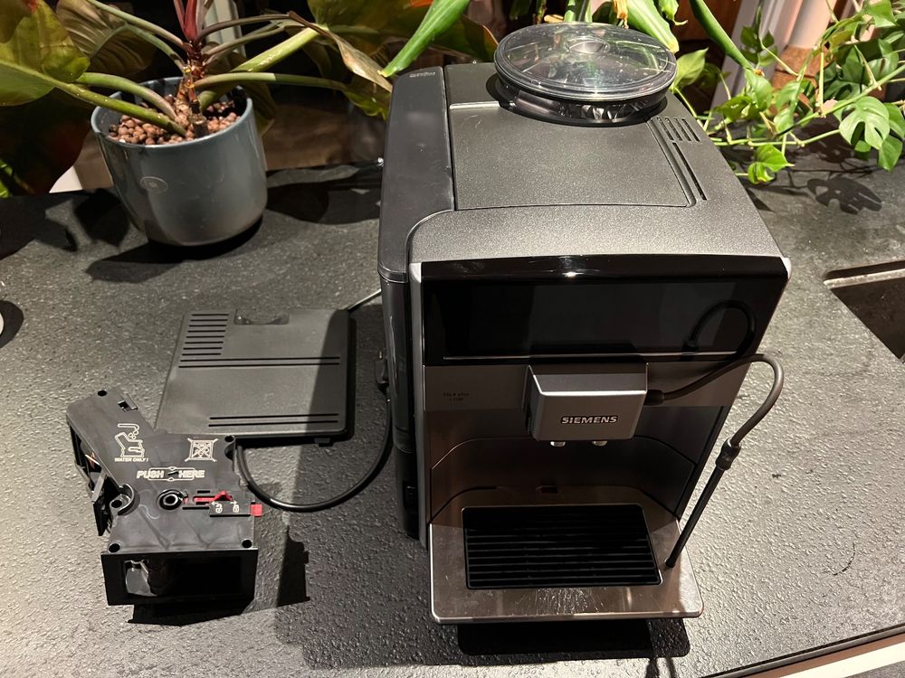 Siemens EQ.6 plus s100 Kaffee-Vollautomat | Kaufen auf Ricardo