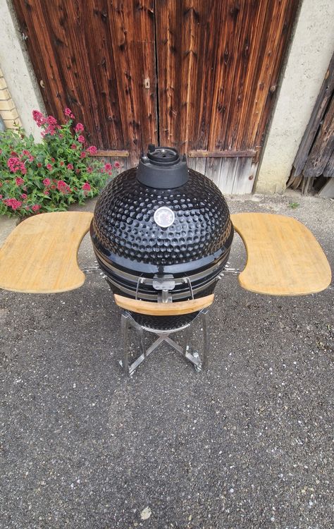 Keramik Holzkohlegrill (Gebraucht) in Henggart für CHF 250 – nur Abholung auf Ricardo kaufen