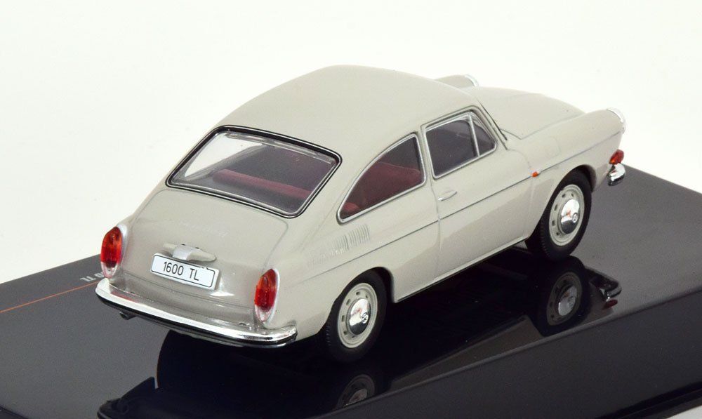 VW 1600 TL Phase II 1969-1973 beige 1:43 von IXO (Neu und originalverpackt) in Gerlafingen für ...