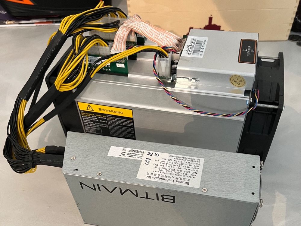 Antminer V9 4.0 TH/S mit PSU (Gebraucht) in Stabio für CHF 31 – mit ...