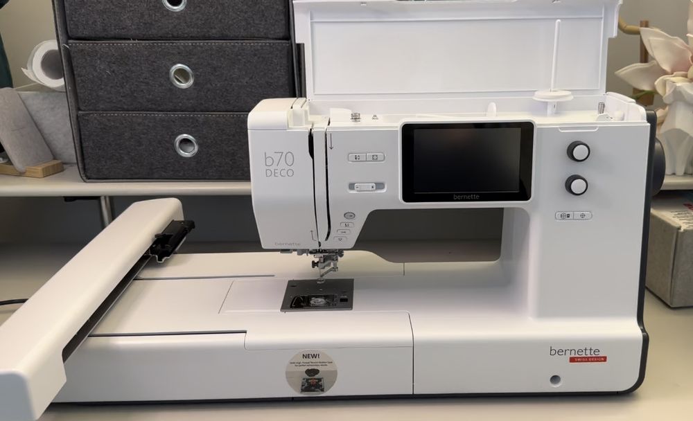 Stickmaschine Bernette b70 Deco + Zubehör (Neu (gemäss Beschreibung ...