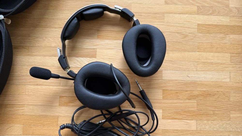 Pilot Aviation Headset Lightspeed Zulu 3 ANR (Gebraucht) in Kriens für ...