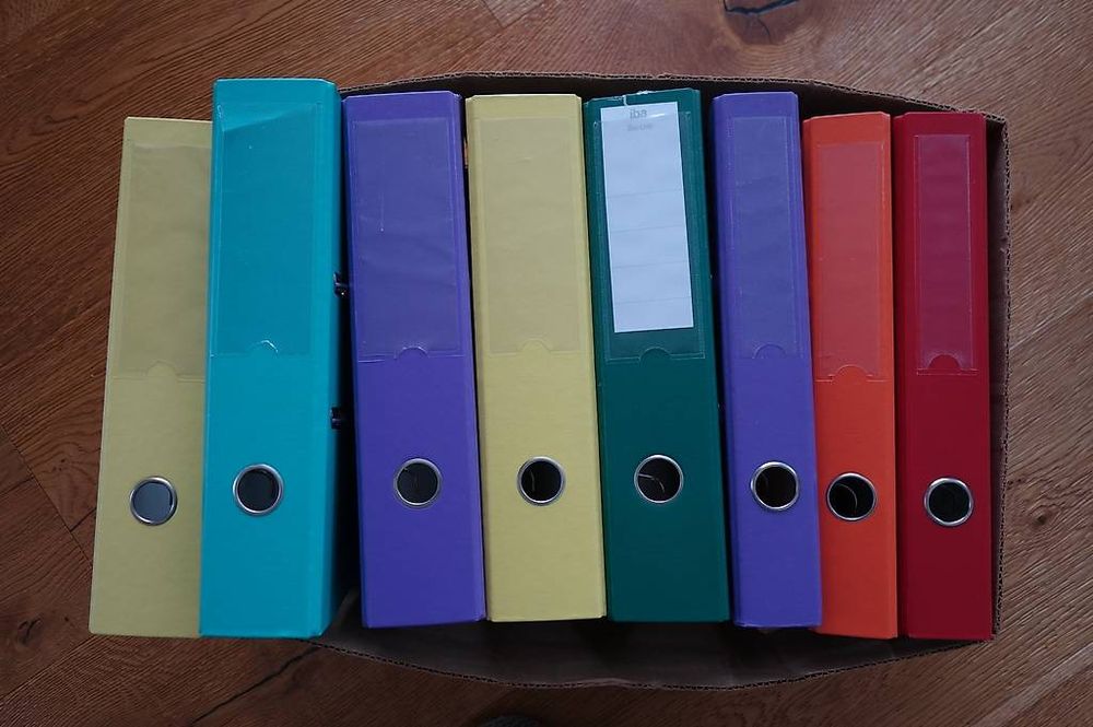 8 Ordner (3x schmal, 5x breit) (Gebraucht) in Eggersriet für CHF 1 ...