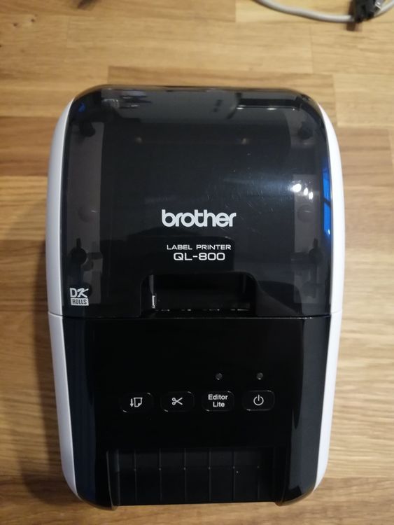 Brother P-touch QL800 / Labelgerät / mit 2 Rollen Etiketten | Kaufen auf Ricardo