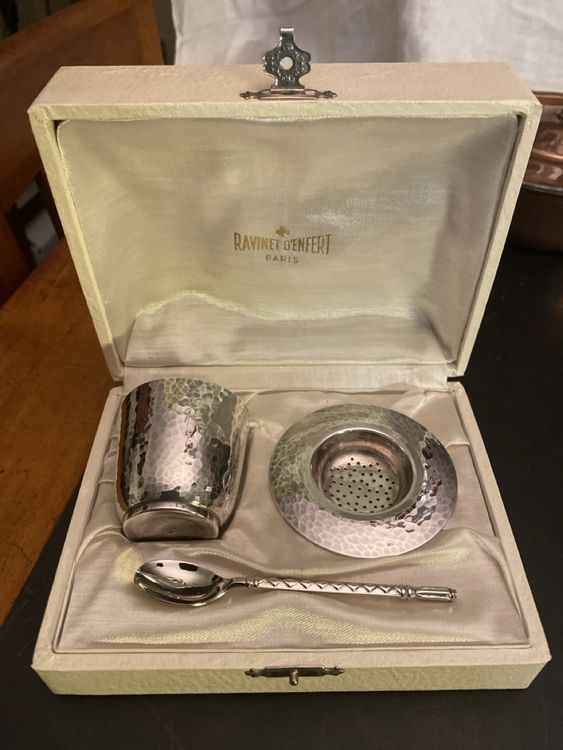 Ravinet d'Enfert Paris, service de baptême ou naissance (D'occasion) à ...