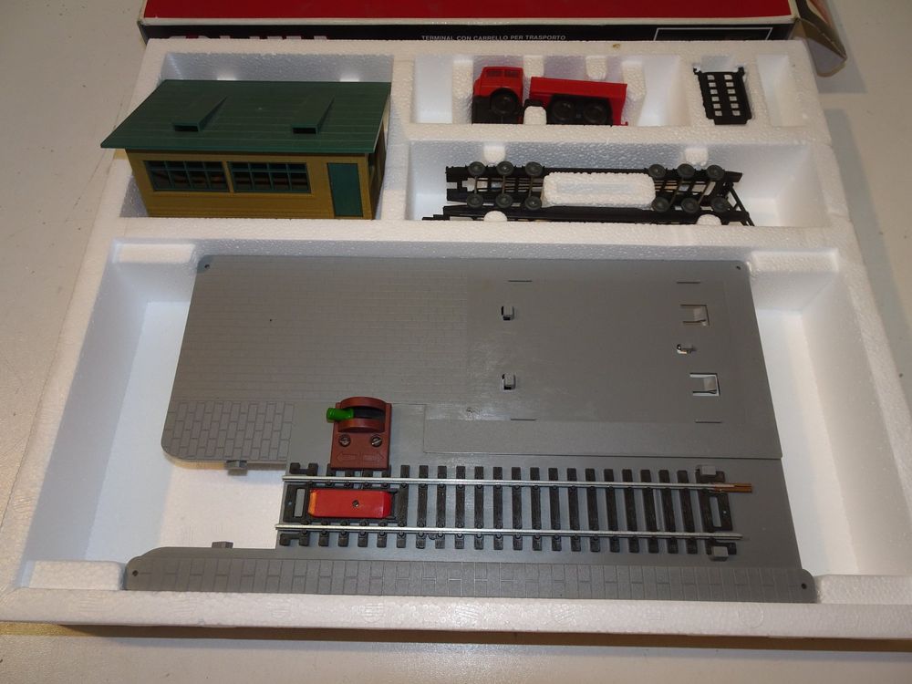 Lima Terminal mit LKW Tiefladewagen HO 600970 (Gebraucht) in ...