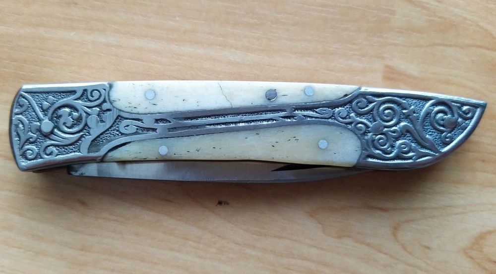 Custom Klappmesser mit Horn-Inlets, Gravur und Filework | Kaufen auf Ricardo