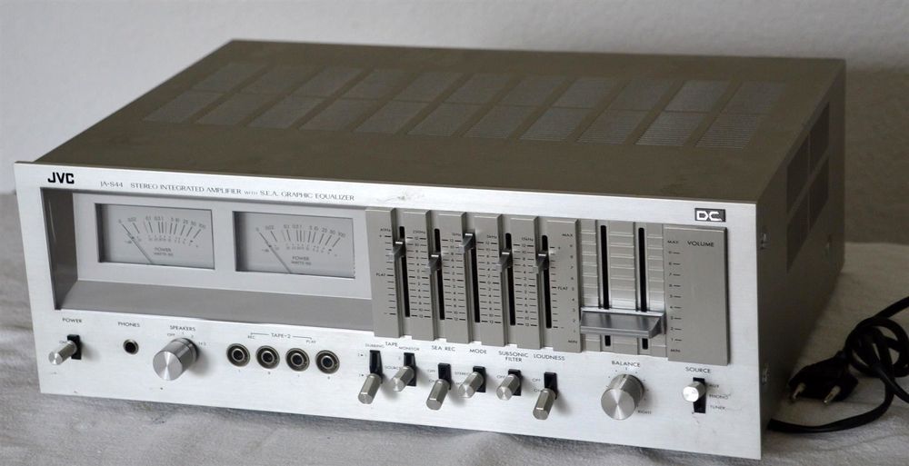 JVC JA-S44 Stereo Verstärker (Gebraucht) in Collonges für CHF 180 – mit ...