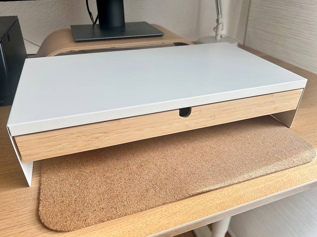 IKEA ELLOVEN Monitorerhöhung mit Schublade (Gebraucht) in Winterthur ...