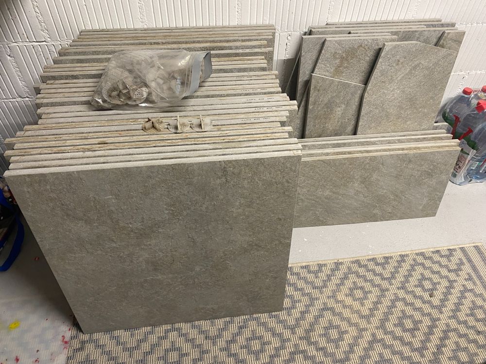 Keramische Platten (Gebraucht) in für CHF 60 – nur Abholung auf Ricardo ...