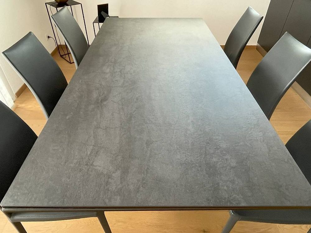 Table salle à manger (D'occasion) à Attalens pour CHF 2000 – retrait ...