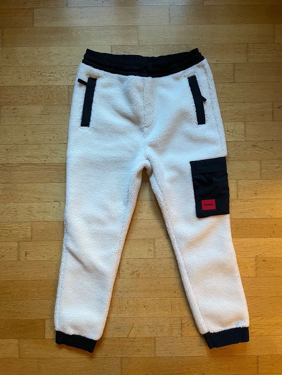 HUGO BOSS Teddy Cargohose Grösse: M | Kaufen auf Ricardo