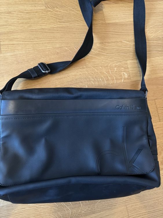 Calvin Klein bag crossbody (Neu (gemäss Beschreibung)) in Lausanne für ...