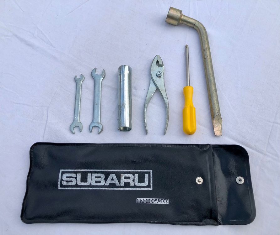 Werkzeug Set / Subaru Impreza / Just / Legacy / WRX / STi (Neu (gemäss ...