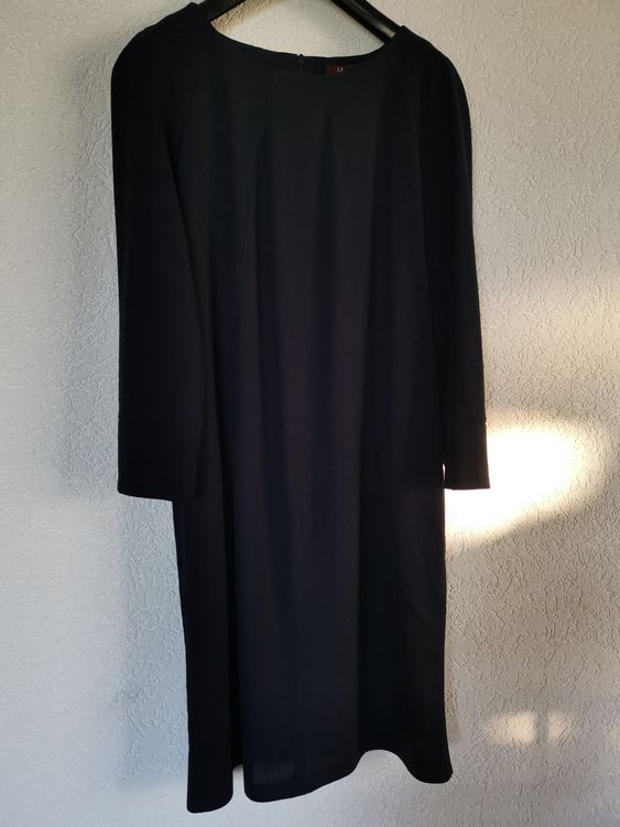 Max Mara robe bleu marine Gr. 44 (Gebraucht) in Develier für CHF 63 – mit Lieferung auf Ricardo ...