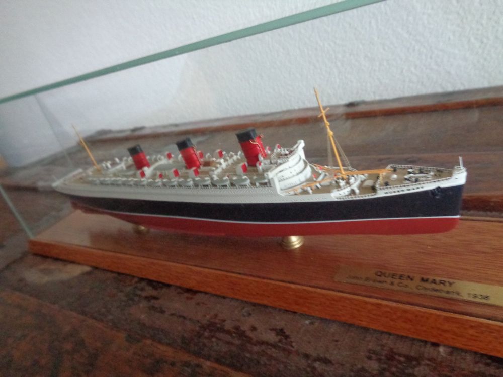 CLASSIC SHIP COLLECTION Queen Mary 1936 1:1250 aus Metall (Neuf avec ...