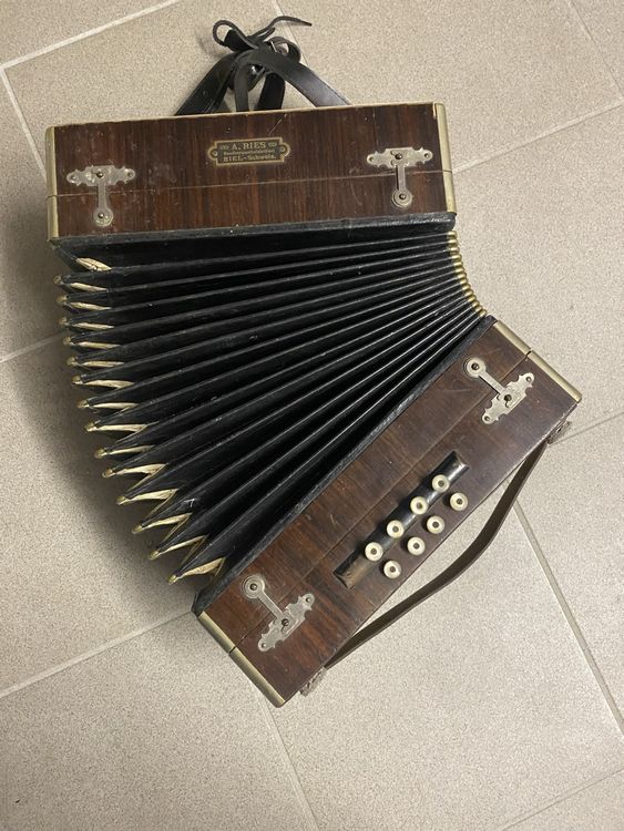 Handörgeli / A.Reis Handharmonika (Gebraucht) in Walperswil für CHF 20 ...