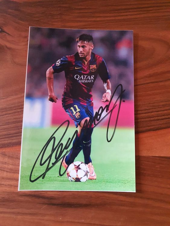 Neymar, handsigniert (Gebraucht) in Buchs ZH für CHF 15 – mit Lieferung auf Ricardo kaufen