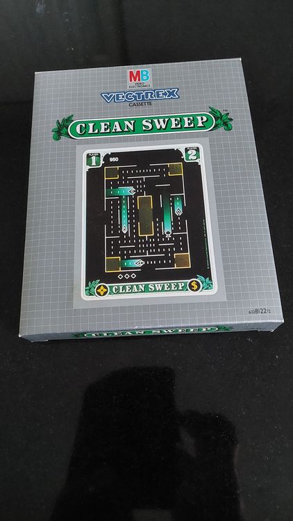 CLEAN SWEEP - MB VECTREX! (Gebraucht) in Spiegel b. Bern für CHF 73 ...