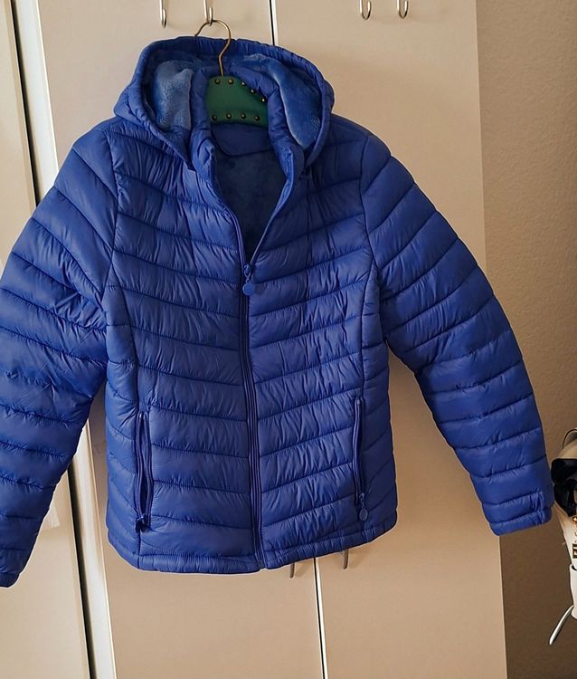 Schöne gefütterte Winterjacke mit abnehmbarer Kapuze gr M (Neu (gemäss ...