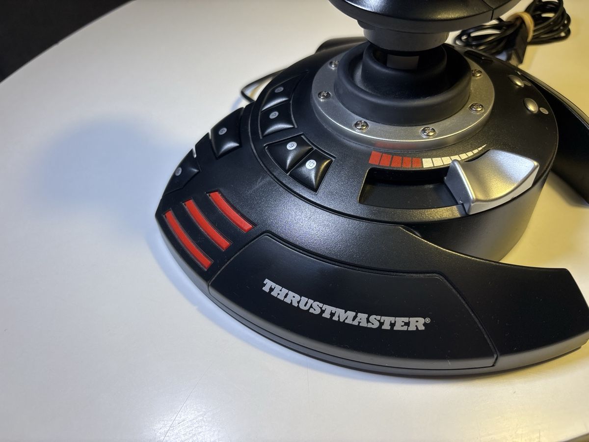 Thrustmaster T-Flight Stick X (Joystick PC und PS3) (Gebraucht) in ...