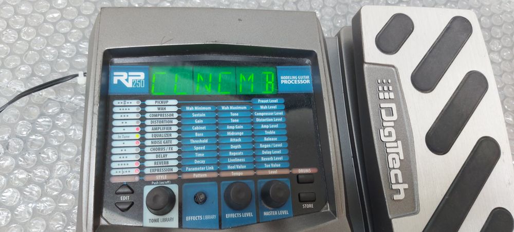 Digitech RP250 Multieffekt , neuwertig (Neu (gemäss Beschreibung)) in ...