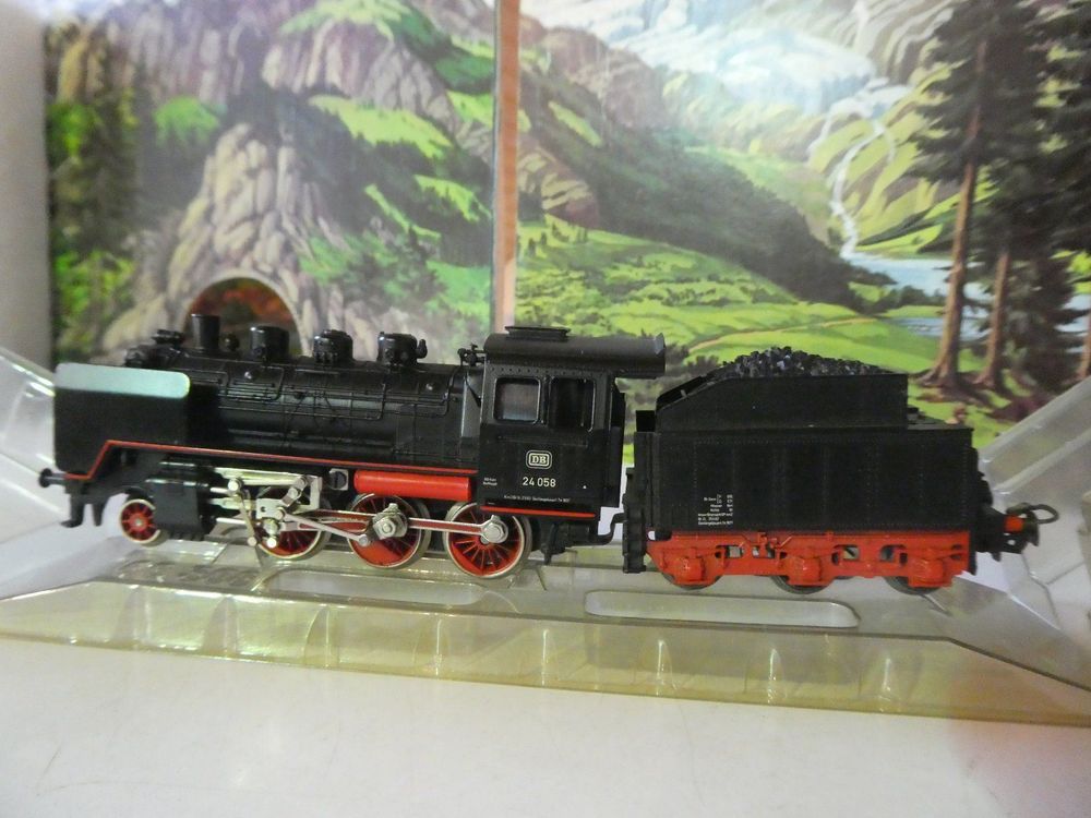 Märklin 3003 DB Dampflok BR24 H0 WS (Gebraucht) in Winterthur für CHF 39 – mit Lieferung auf ...