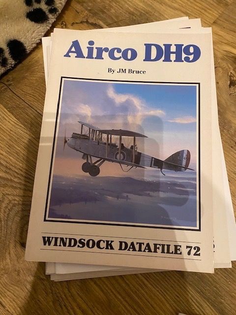 BUCH ENG AIRCO DH9 WWI WINDSOCK DATAFILE 72 (Gebraucht) in MÜHLEDORF/SO für CHF 7.5 – mit ...