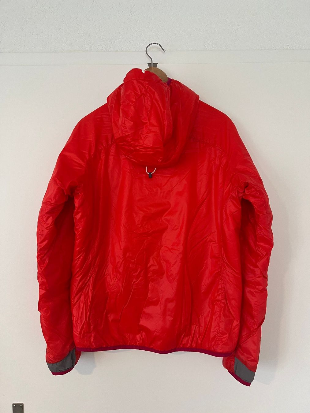 Peak Performance Hooded Jacket (Gebraucht) in Oberdiessbach für CHF 50 ...