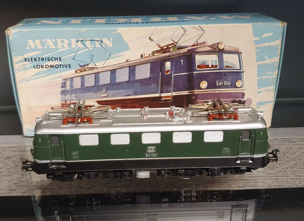MÄRKLIN: DB E-LOK BR E 41024 GRÜN GUSSMODELL 3037 OVP (Gebraucht) in ...