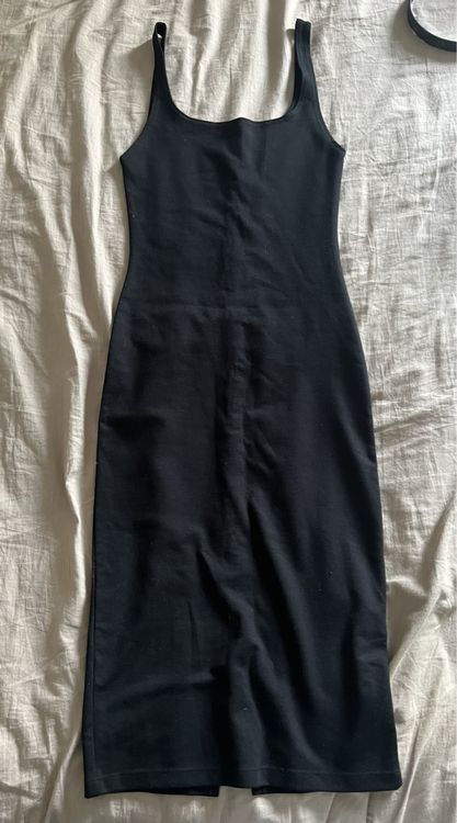 Robe mi-longue zara (Neuf (Voir description)) à Begnins pour CHF 5 – avec livraison | Acheter ...
