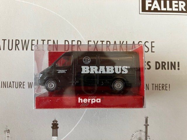 MB Sprinter Brabus 1:87 (Neuf avec emballage d'origine) à Grandfontaine pour CHF 6.5 – avec ...