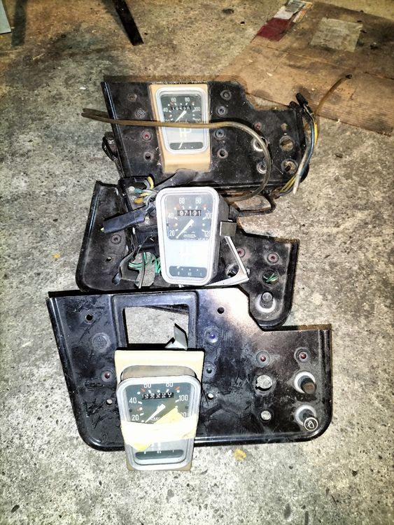 3Stück Tacho/Armaturenbrett Jaeger zu Citroën 2CV | Kaufen auf Ricardo