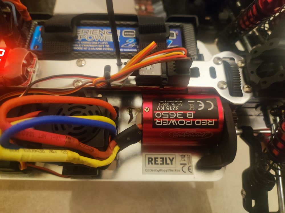 Reely Detonator Brushless Getunt RTR | Kaufen auf Ricardo