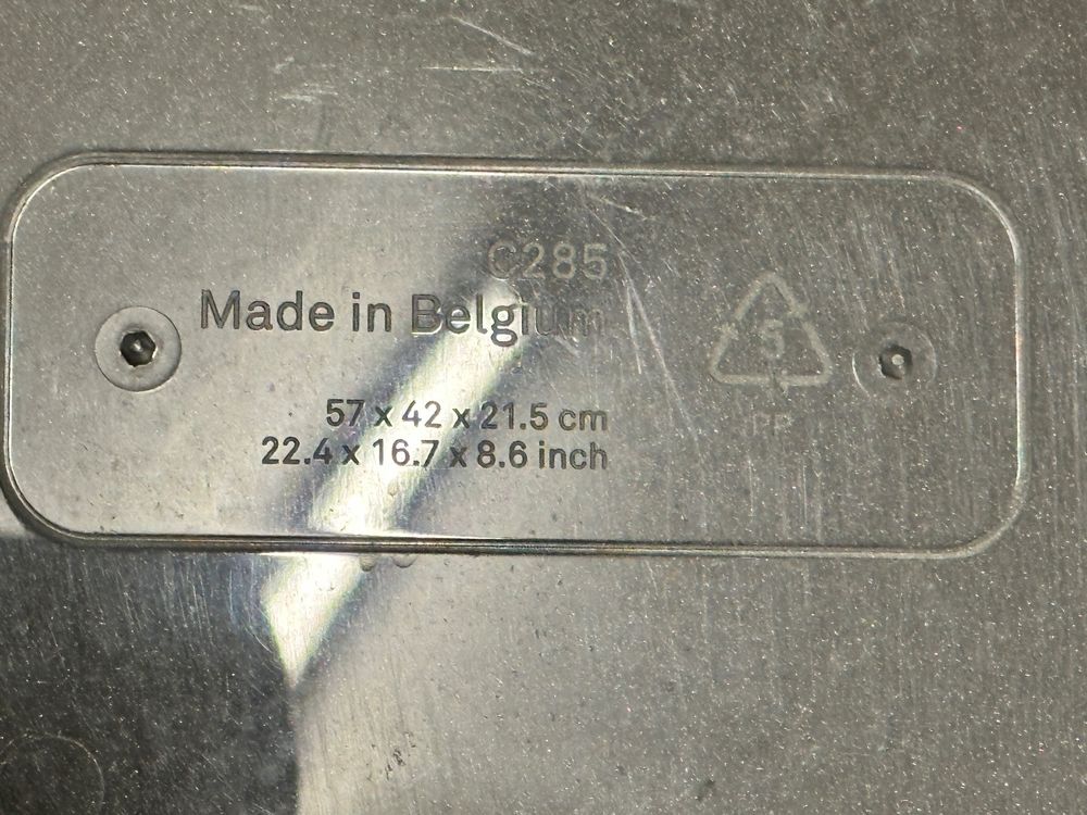 Katzentoilette / Katzenklo - schwarz - 42 x 57 cm - 2 Teilig (Gebraucht ...