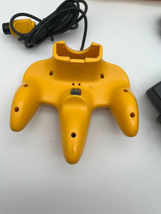 Nintendo 64 Pikachu Special Edition + Controller N64 Pokemon (Gebraucht ...