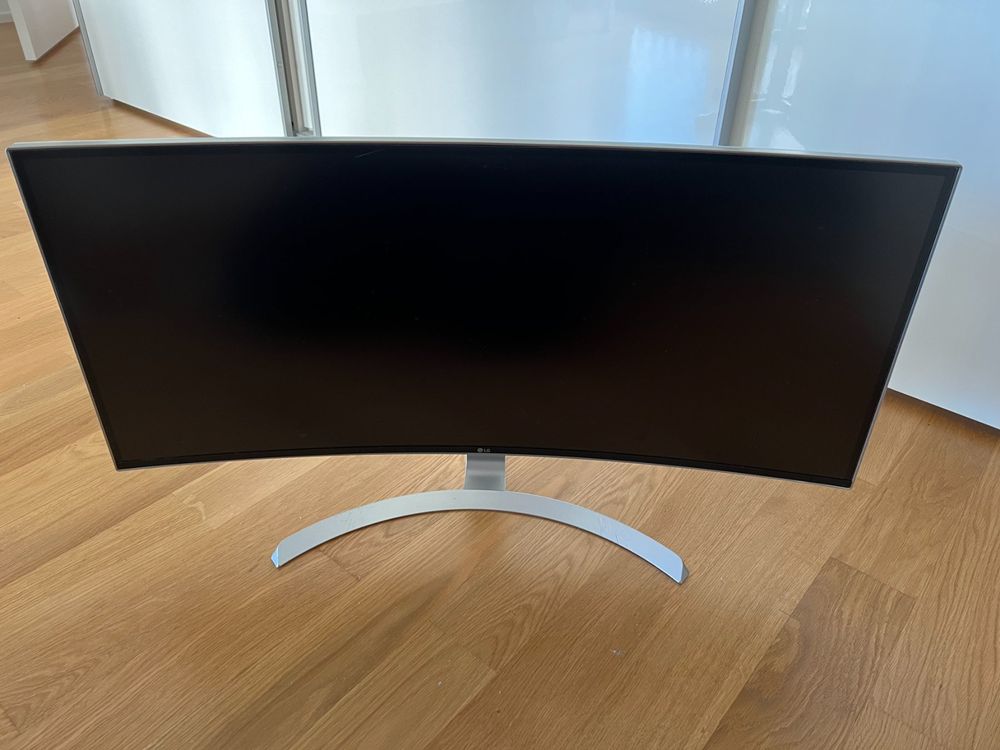 Verkaufe LG 34UC99-W (3440 x 1440) Curved Display ab 1 CHF! (Gebraucht ...