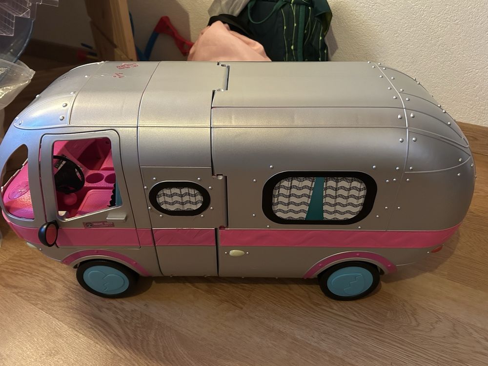 Camping car poupées Lol (Gebraucht) in Couvet für CHF 25 – mit ...