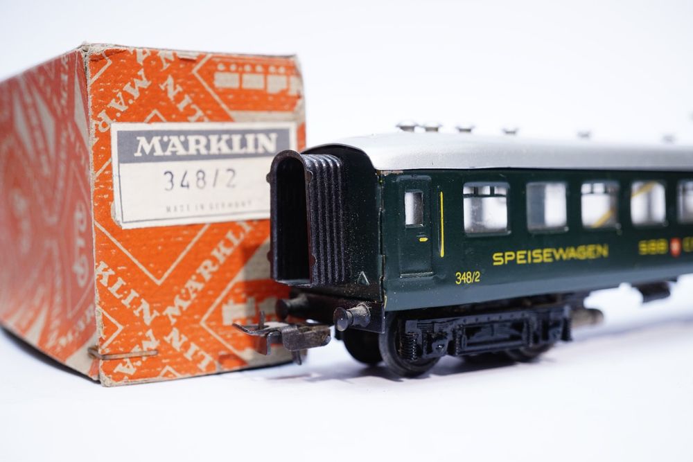 CE Märklin 348/2 SBB Speisewagen aus Blech grün mit OVP (Gebraucht) in Thun für CHF 29.9 – mit ...