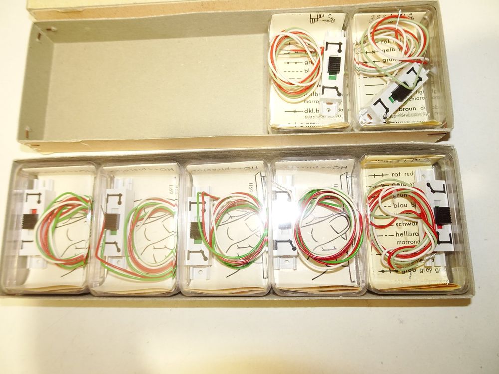 7 Fleischmann Stell und Schaltpult Stellwerk 6907 (Neu (gemäss ...