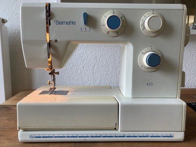 Nähmaschine Bernette 420 (von Bernina) (Gebraucht) in Zürich für CHF 27 ...