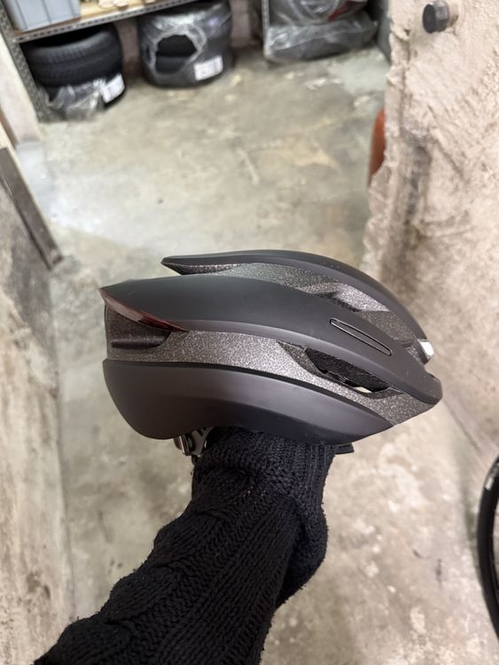 Lumos Matrix Helm, Top Zustand, Grösse M/L, Schwarz! (Neu (gemäss ...