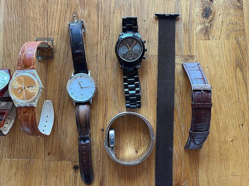 Swatch Uhren und Daniel Wellington 9Stk. (Gebraucht) in Mauren für CHF ...
