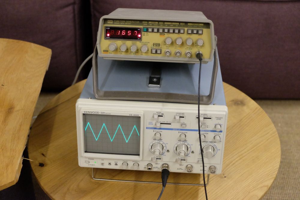 Kenwood CS-4025 Oszilloskop + GFG-8019G Funktionsgenerator | Kaufen auf Ricardo