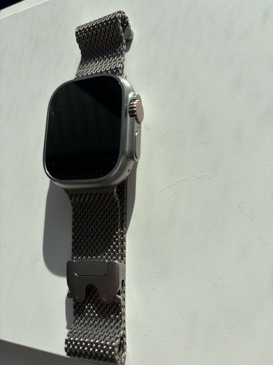Watch Ultra 2 Natural Titanium Milanese Loop Natural L (Gebraucht) in ...