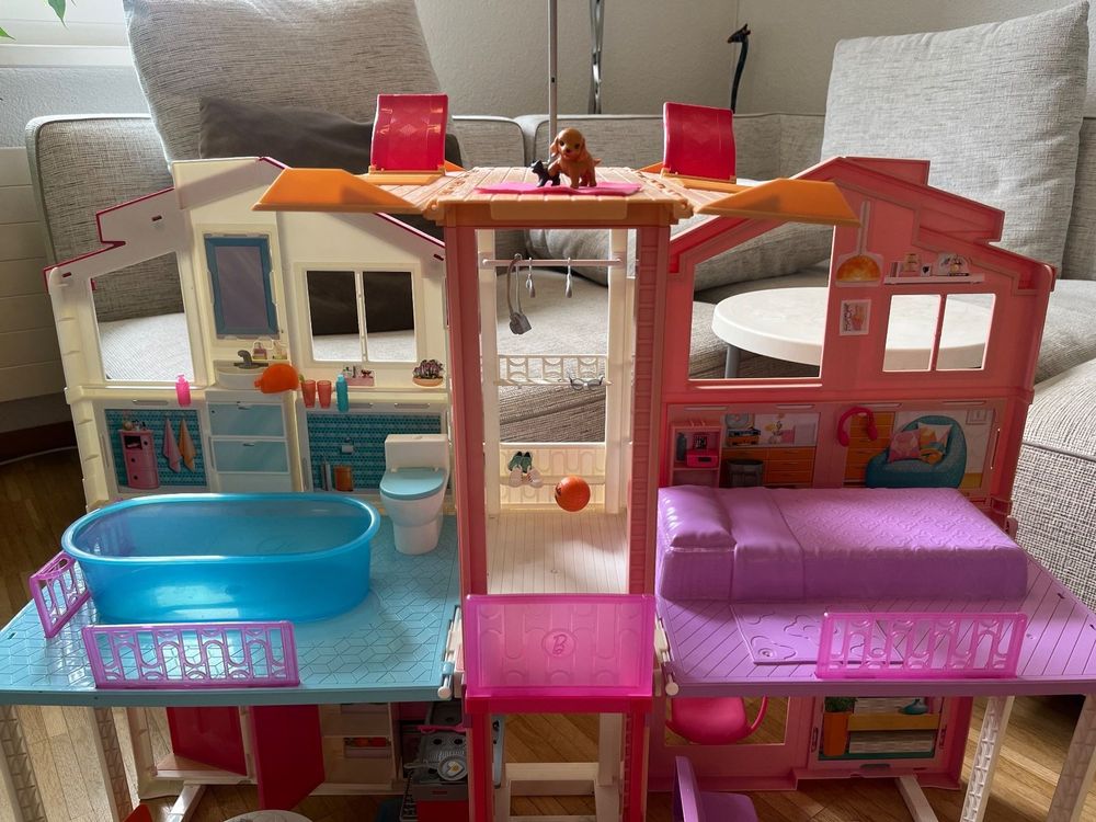 Barbie DLY32 - Stadthaus mit 3 Etagen, zusammenklappbar (Gebraucht) in ...